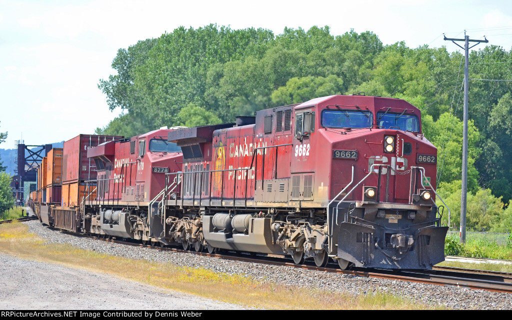 CP 9662, CP's Tomah Sub.